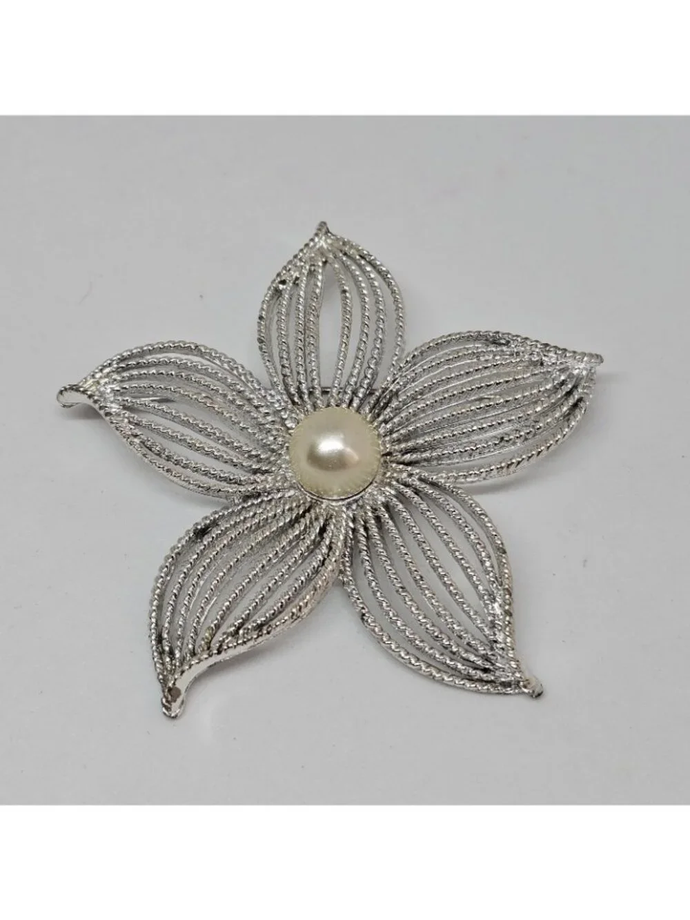 Sarah Coventry | Jewelry | Vintage Sarah Coventry Silver Tone Flower ...